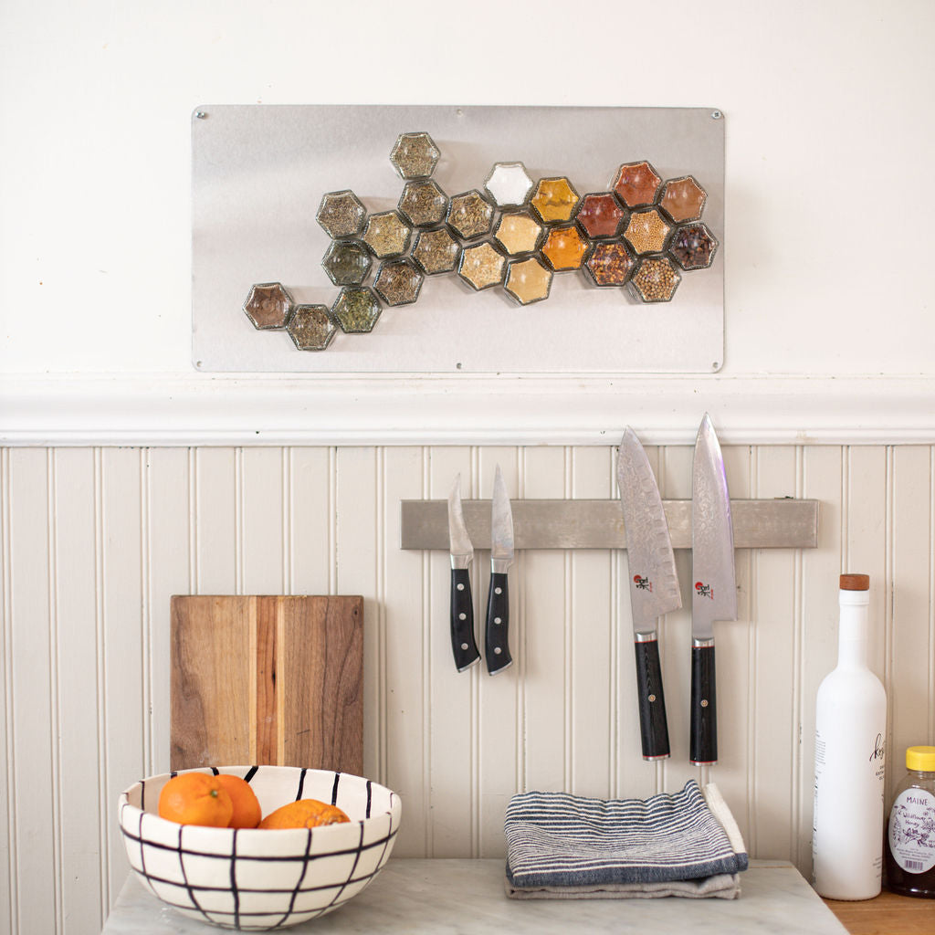Gneiss Spice Organic Spices Pantry Bundle | Magnetic Storage with Wall Base